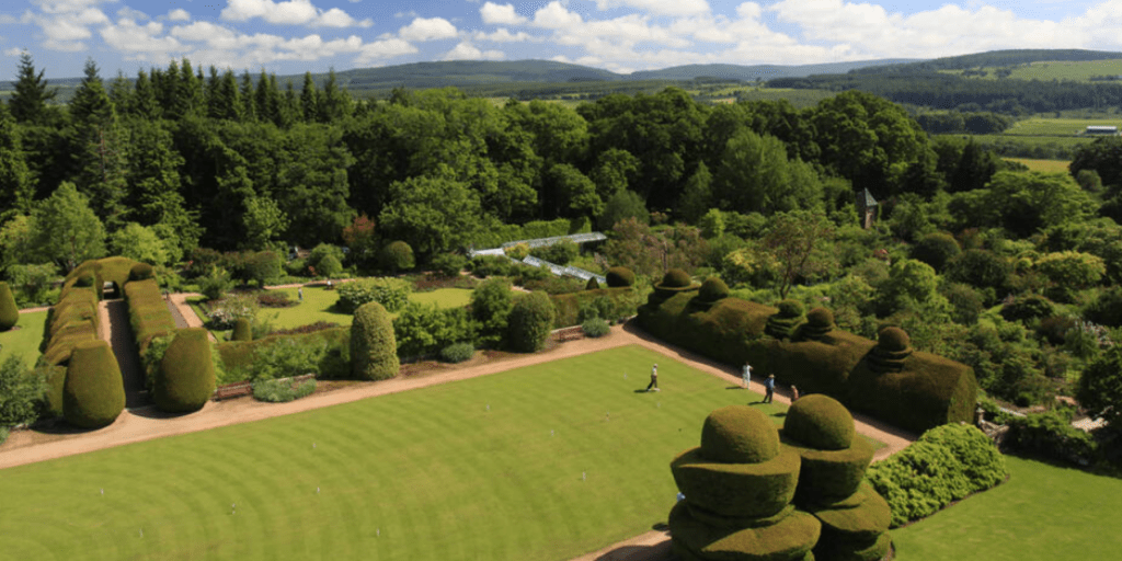 Crathes Castle & Gardens - Visiting? All YOU need to know!